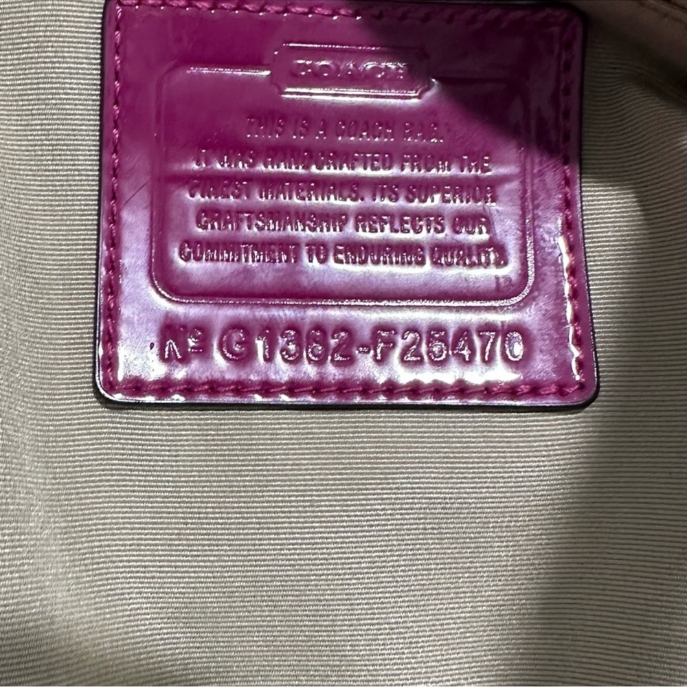 Coach Signature Sequin Satin Passion Berry Patent Lea… - Gem